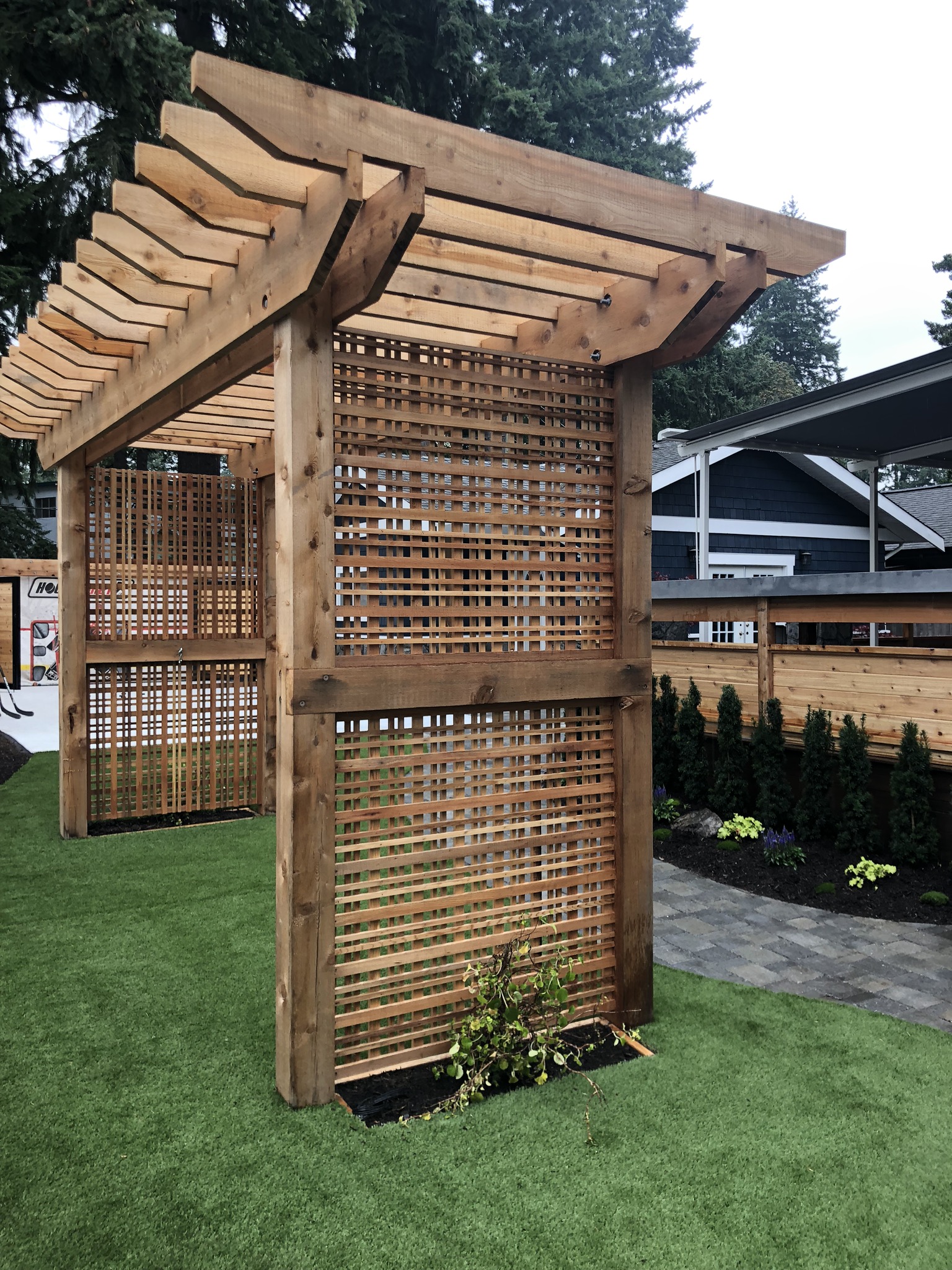 North Shore Fence & Deck – West Vancouver Landscaping